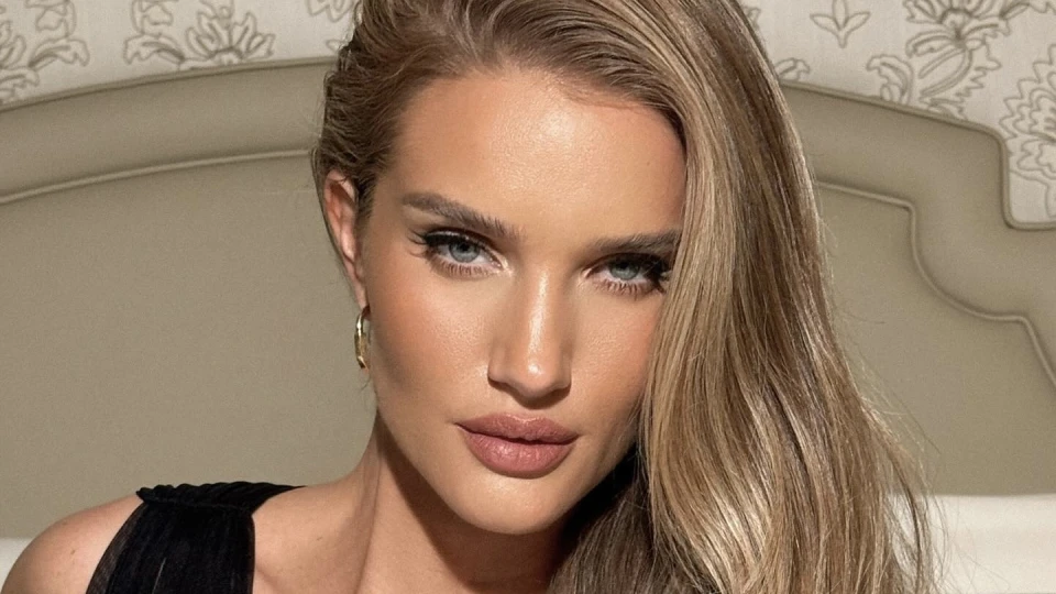 Секрети краси Роузі Гантінгтон-Вайтлі